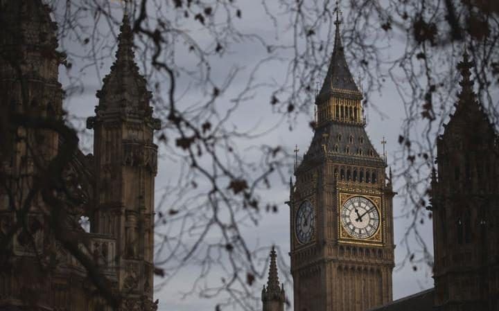 Spain plans to replace 'Nazi time zone' with GMT