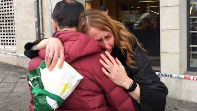 Gunman screaming 'Allahu Akbar' opens fire in Spanish supermarket while ...