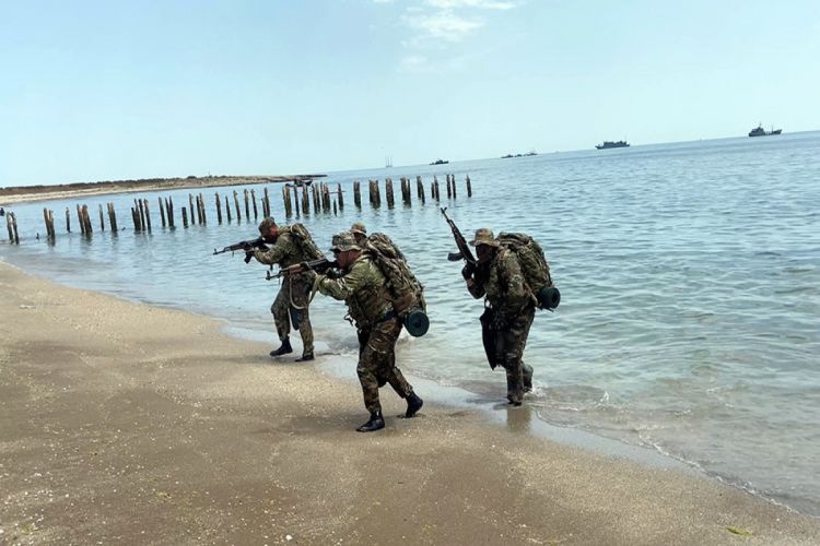 MoD: Azerbaijani Army's "Khazri Wave" tactical exercises in Caspian ...