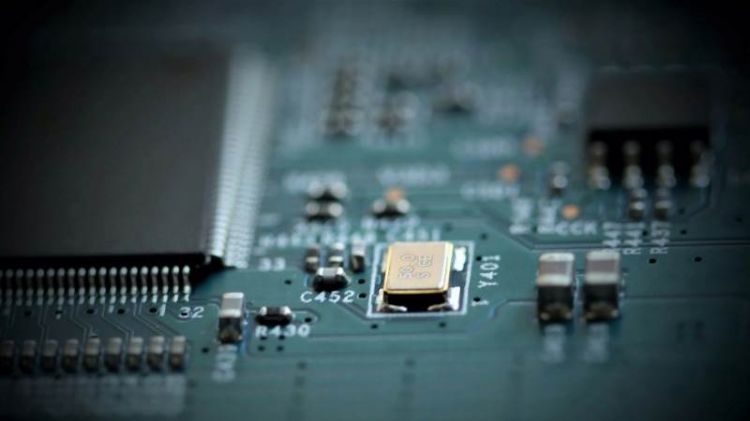 Japan's chip equipment export controls take effect